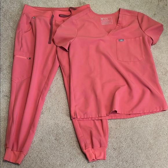 Figs | Other | Figs Limited Edition Pink Scrub Set | Poshmark